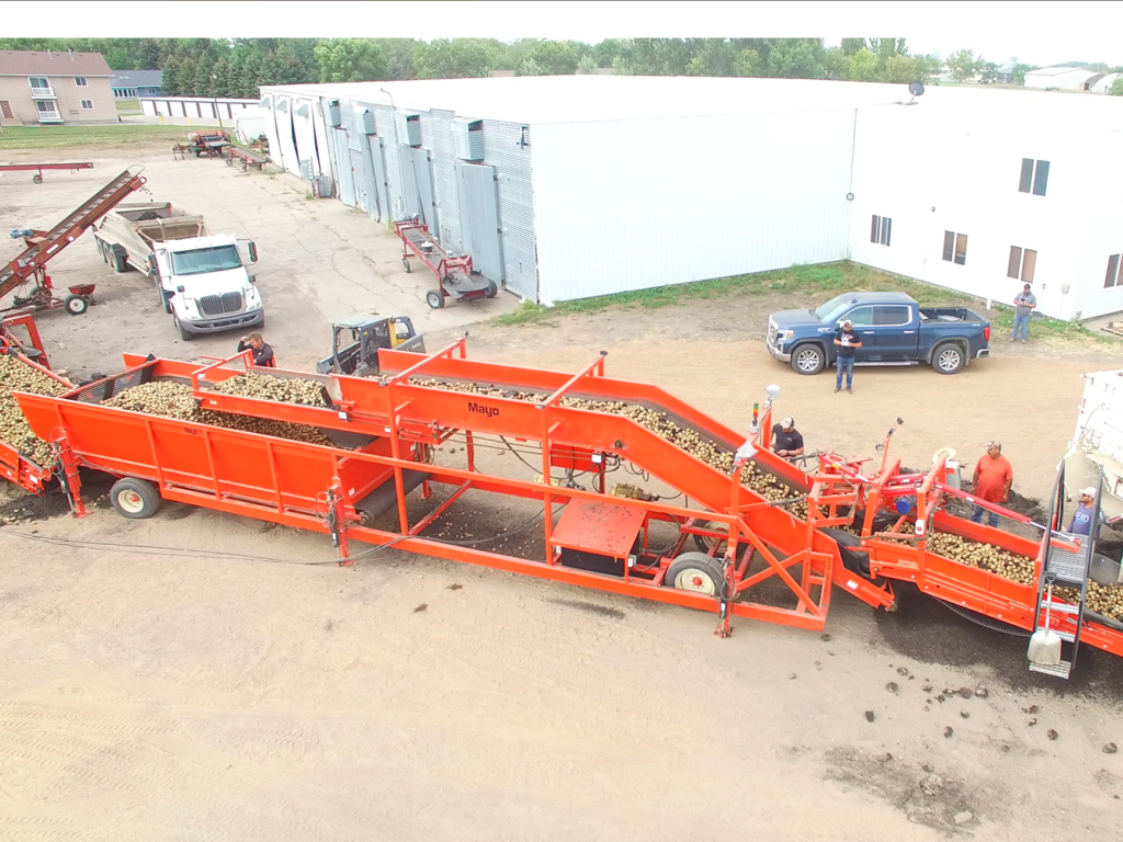 TELESCOPING SURGE HOPPER - Mayo